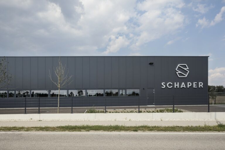 Schaper Wels - Andrew Phelps